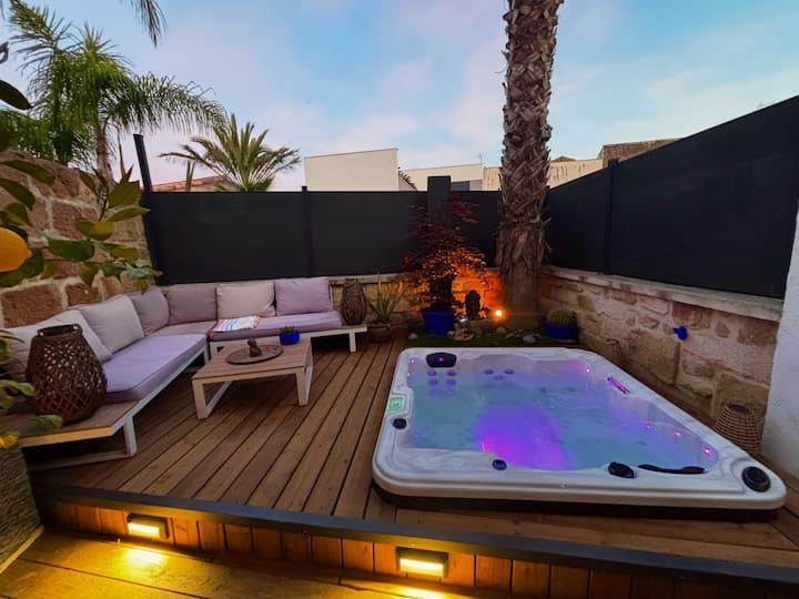 Maison De Village De Charme (Jacuzzi) - Saint-Laurent-d'Aigouze