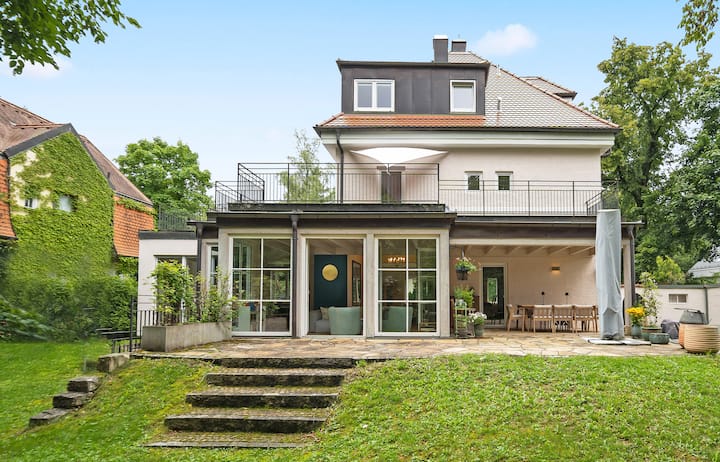 19 Min To Center - 250 M² Top Villa - 4 Br, 3.5 Ba - München