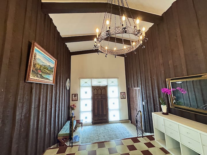 Spacious Mcm Montreal Gem! - Longueuil