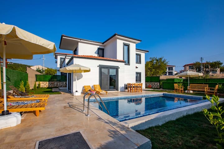 Doğa Manzaralı 6 Kişilik Villa 07-6707 - Kaş
