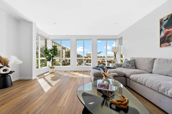 Turquoise Lounge| Beachfront Water View Pool Sauna - Rustic Canyon - Los Angeles