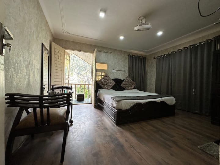 Mountain View Rooms In Pahalgam - Pahalgam