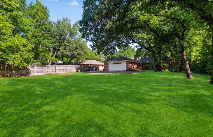 3 Bedroom Home In Arlington - Arlington, TX