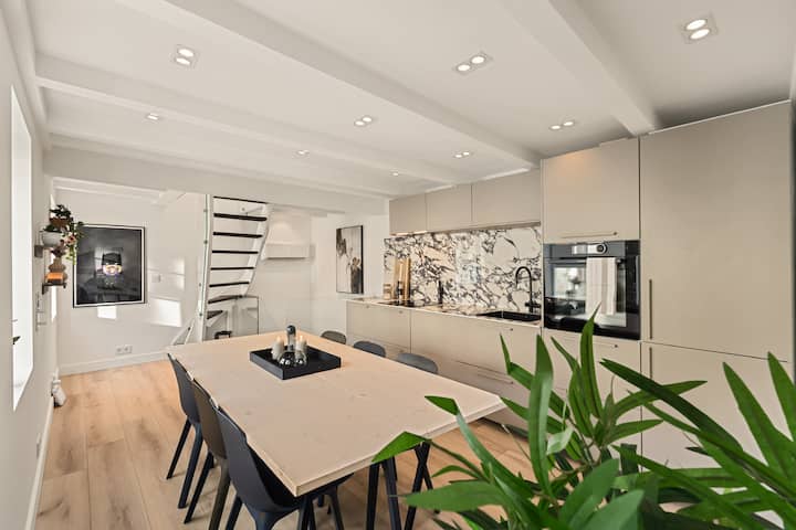 Sjarmerende Enebolig I Bergen Med Moderne Komfort - Bergen