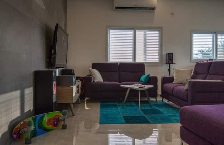 פינסקר- לב תל אביב. 5 דק מהים - Tel Aviv-Yafo