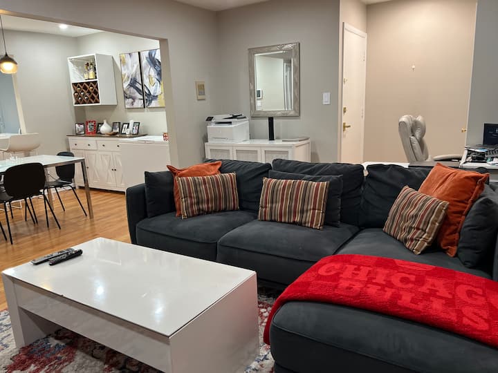 Reux Homes Cozy Room By The Lake - Evanston, IL
