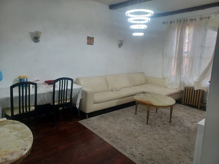 Great Neck Apt. Close Train, Lij - Fort Totten - Queens NY