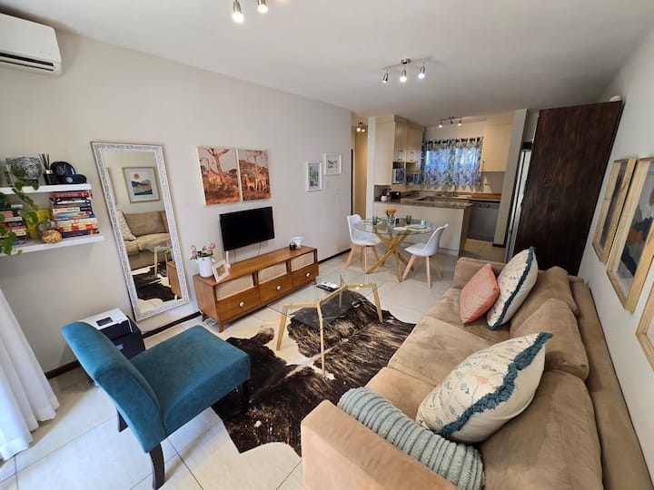 Cozy Central Retreat @14kingston - Dolphin Coast