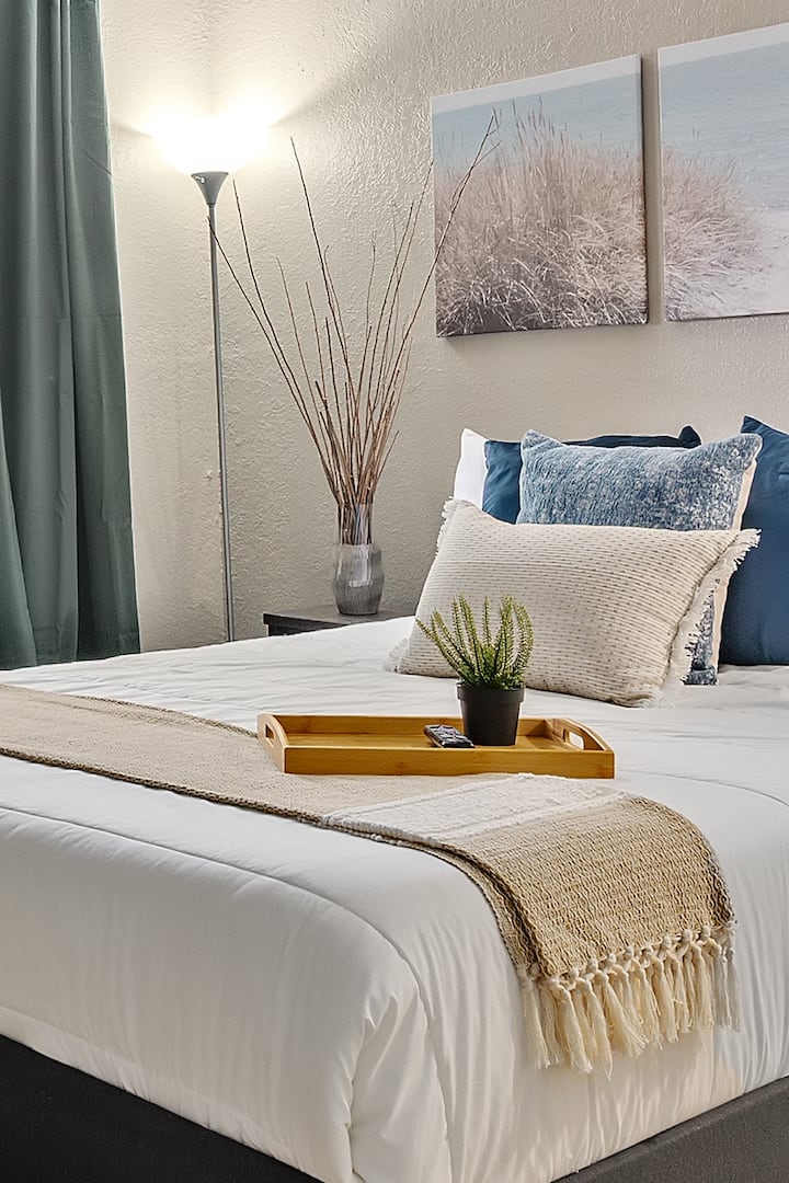 The Gated Nest | 2br Luxe Retreat W/ Pool + Garage - Tulsa, OK