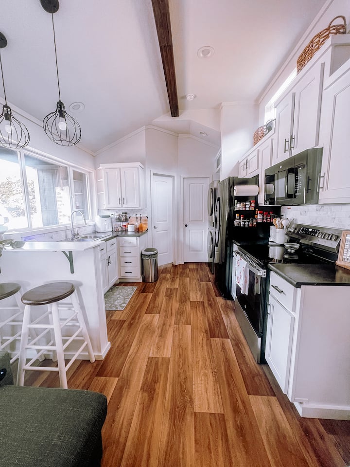 Tiny Home Hideaway - Blue Ridge, TX