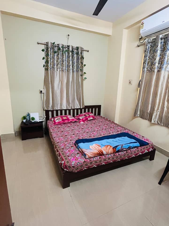 Spacious 2bhk Apartment In Garia–tollygunj,kolkata - Howrah