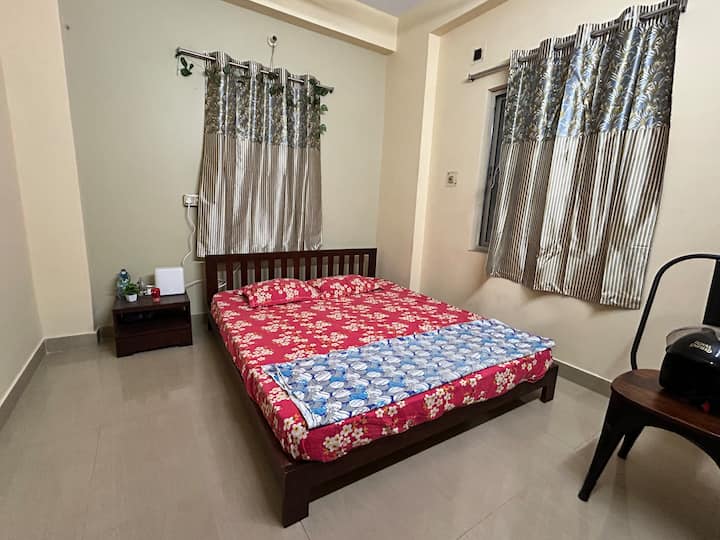Spacious 2bhk Apartment In Garia–tollygunj,kolkata - Howrah