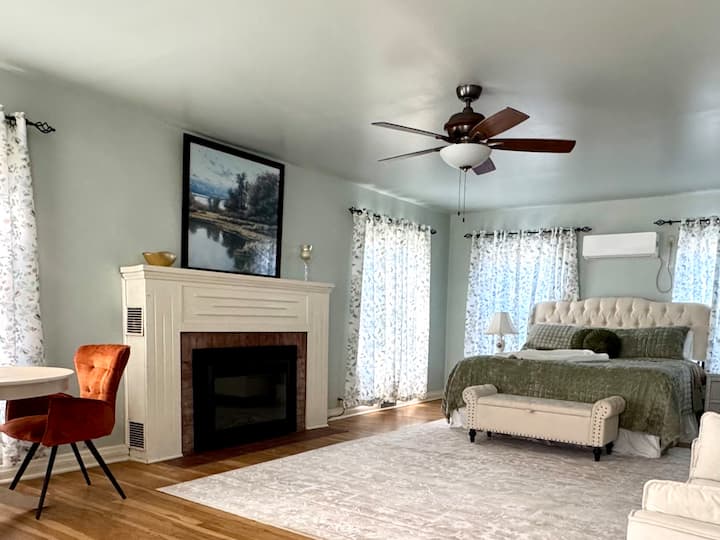 H.d. Franks Guesthouse - Alton, MO