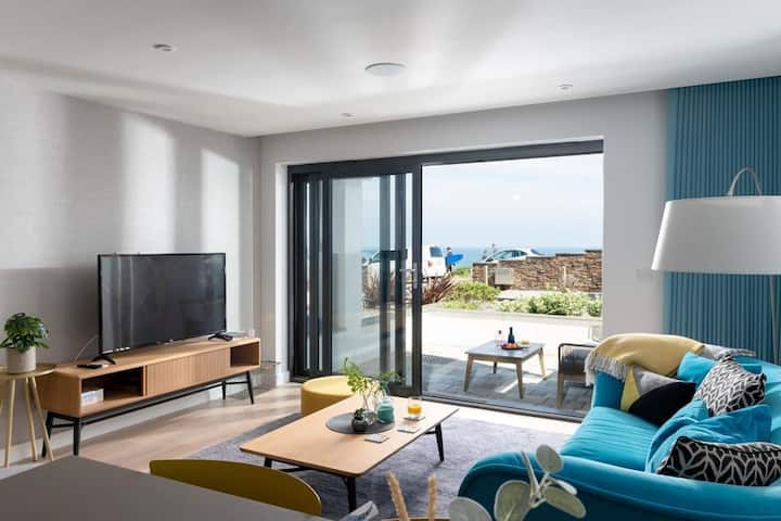 Beachfront Bliss At Fistral Bay - Crantock