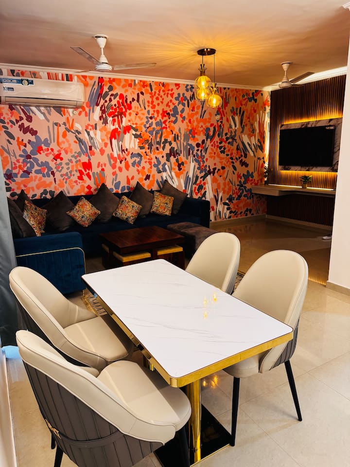3bhk-royalsuite With Staffroom |Near Pallasio Mall - Lucknow
