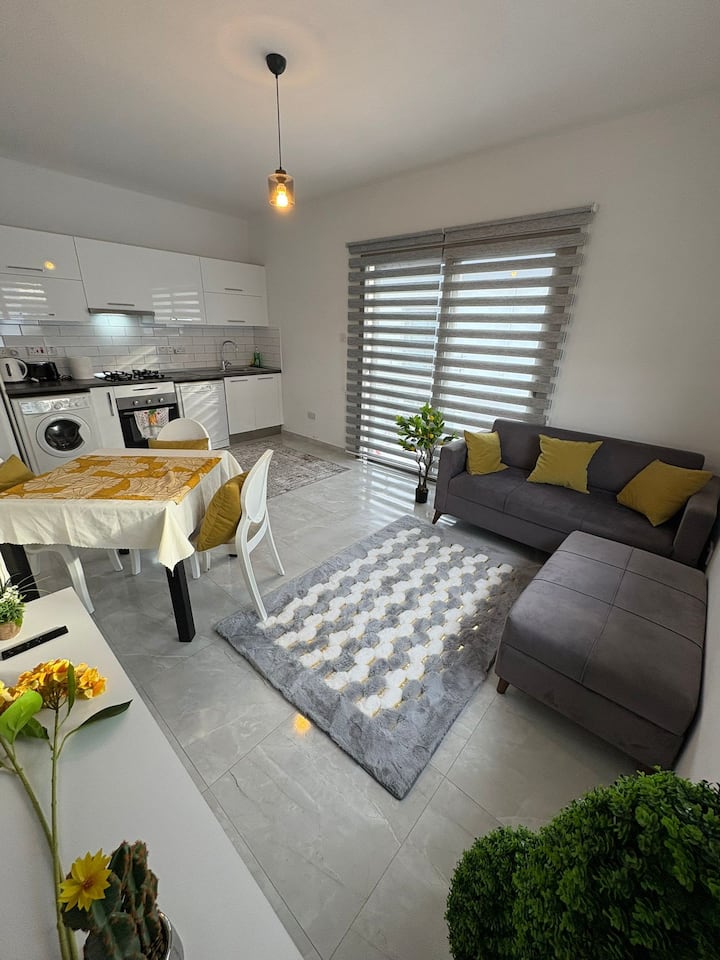 Lapta 1+1 Calm And Peaceful Flat - Айя-Марина