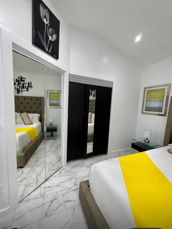 Private Guest-house - Sunrise, FL