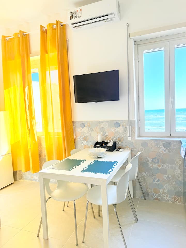 Windows On The Beach - Pomezia