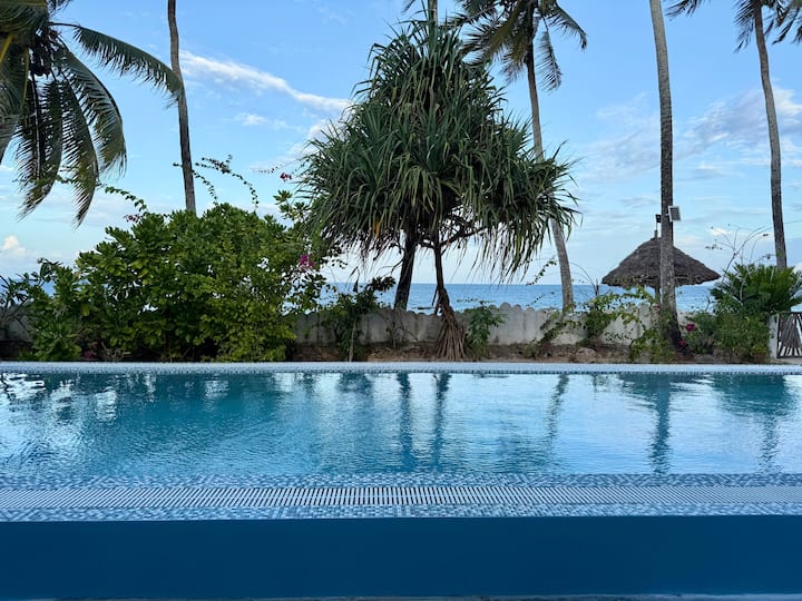 The Pearl - Luxury Beachfront Villa With Pool - Tansania