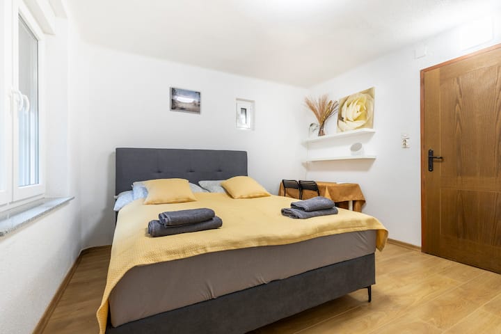 Cozy & Central Apt – Ideal Sarajevo Explore Base - Sarajevo