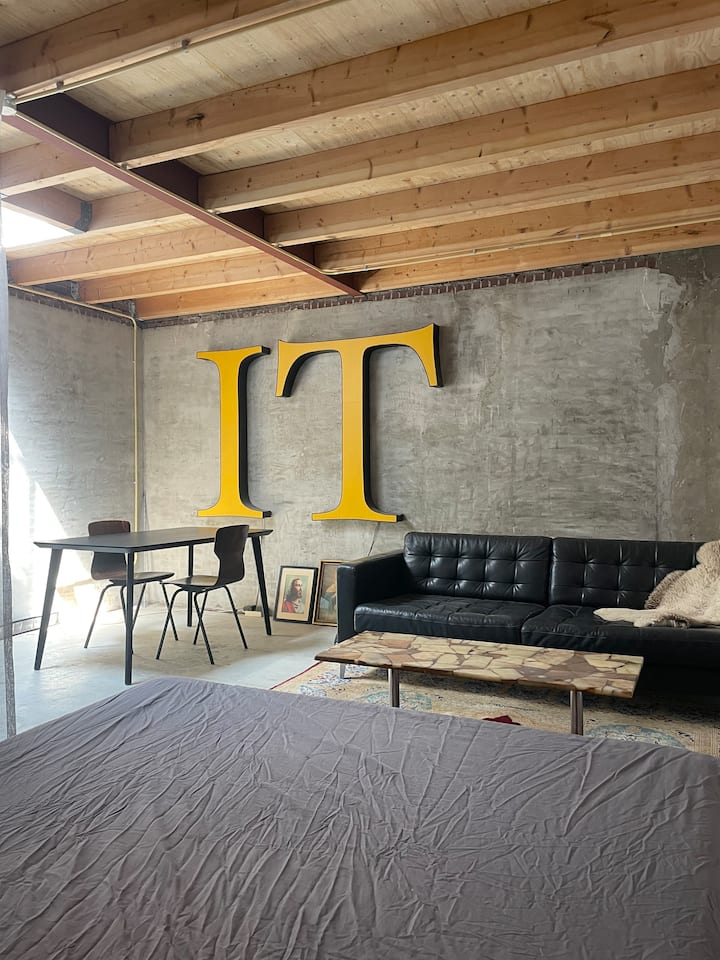 Hideout Met Karakter Vlakbij Haven, Strand En Stad - Scheveningen