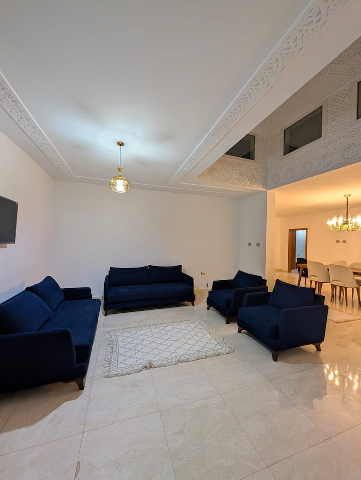 Mega Appartement Next The Beach - Al-Mahdijja