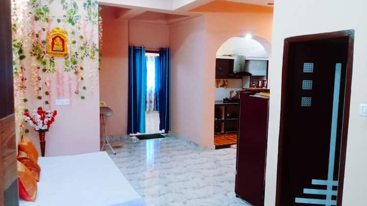 Agrawal's Home Stay | Cozy, 2bhk Flat In Varanasi - Mughalsarai