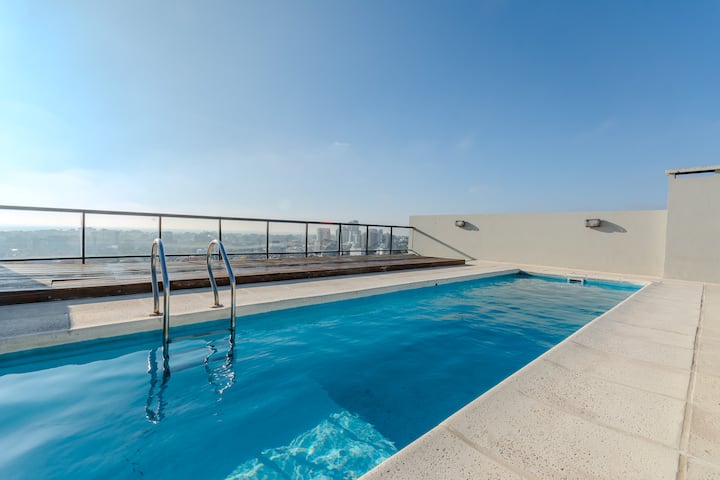 Bright Studio: Balcony & River Stadium View - Argentina