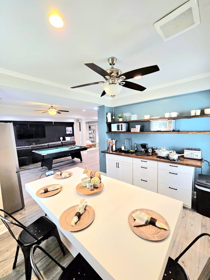 Beachside Studio Retreat - Norfolk, VA