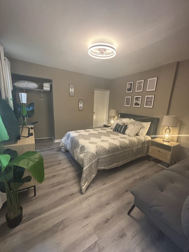 Mill Race 1br – Historic & Cozy - Sylvan Lake, Burlington