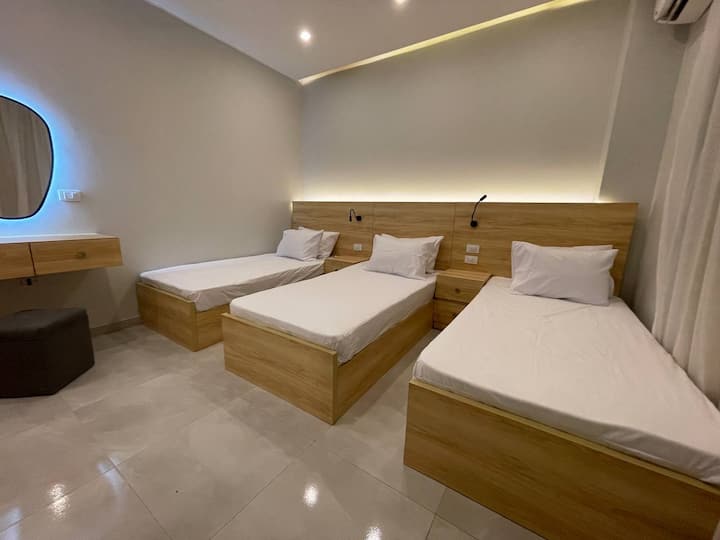 Quadrable Room With Breakfast - Cairo