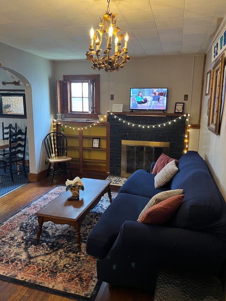 Charming Two Bedroom - Oneonta, NY