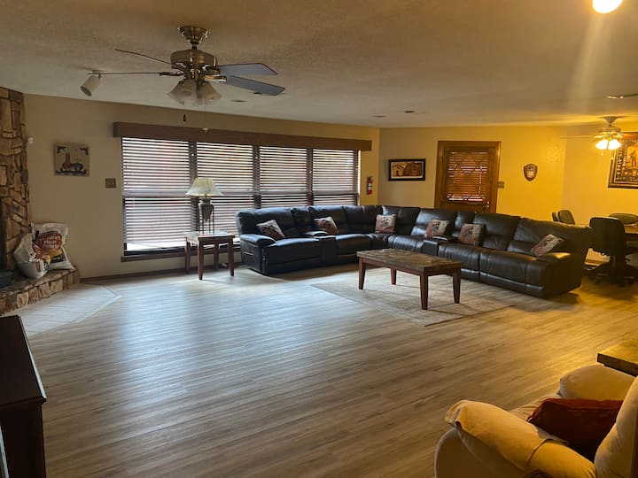 Huge Family Home-centr Located - Ruidoso, NM