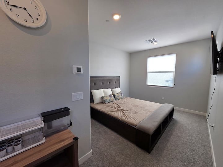 Private Own Place - Henderson, NV
