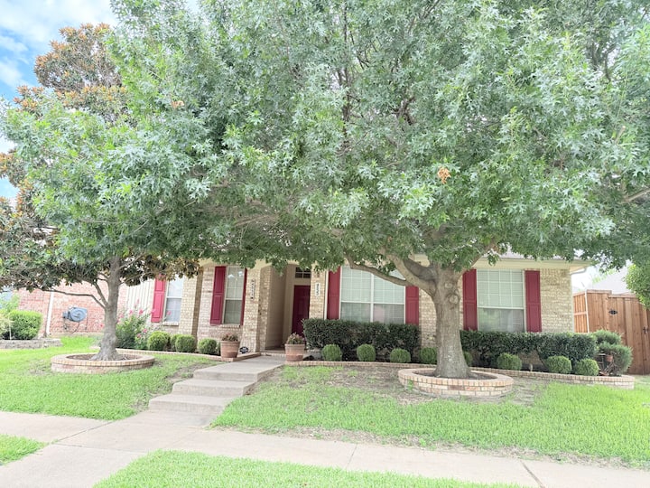 Tranquil Escape On Crooked Ridge - Lewisville, TX