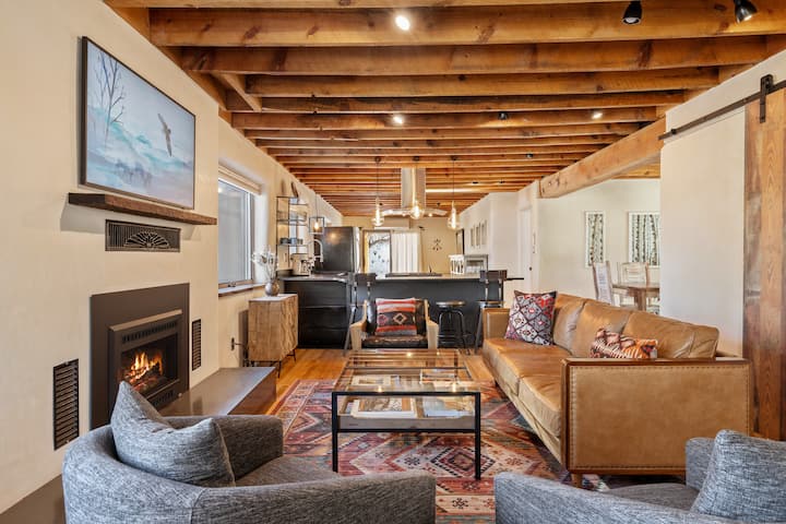 Casa De Murales- Stunning Railyard Home - Santa Fe, NM