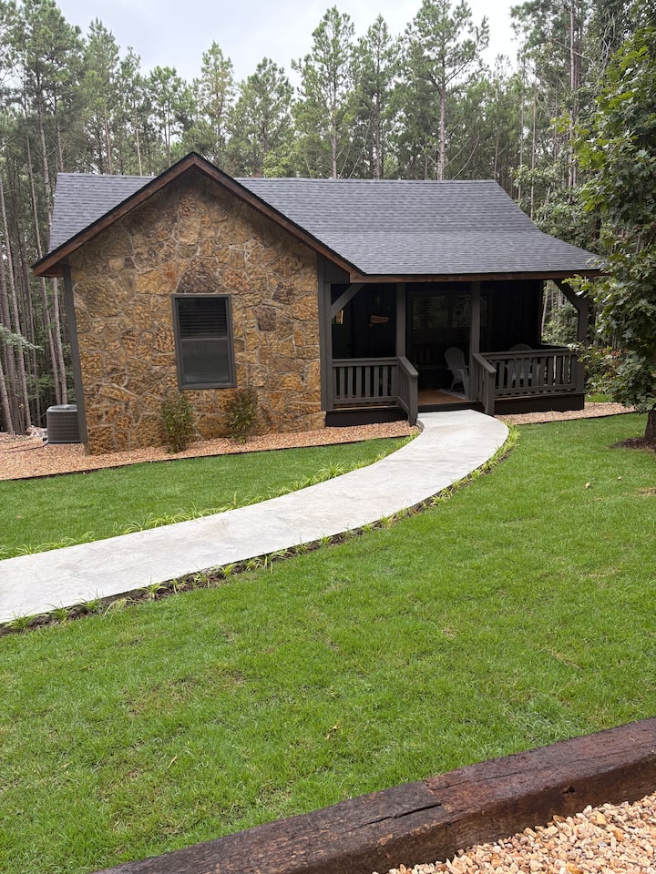 Twisted Pine Cabin - Jasper, AR