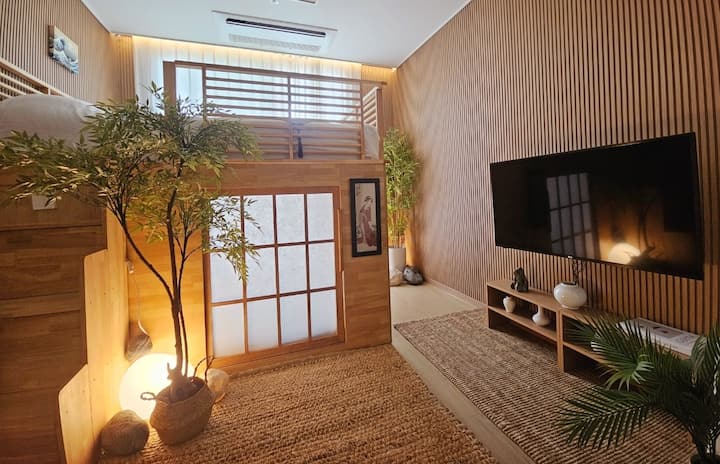 오션뷰 오리엔탈 감성숙소 복층 (4인) 인천공항 18분거리 - South Korea