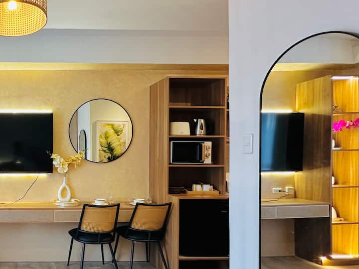Messavire Stylish Studio Unit Near Citadines - Bacolod