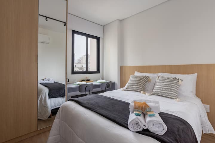 4 Pessoas/400m Do Allianz/shopping Bourbon - São Paulo