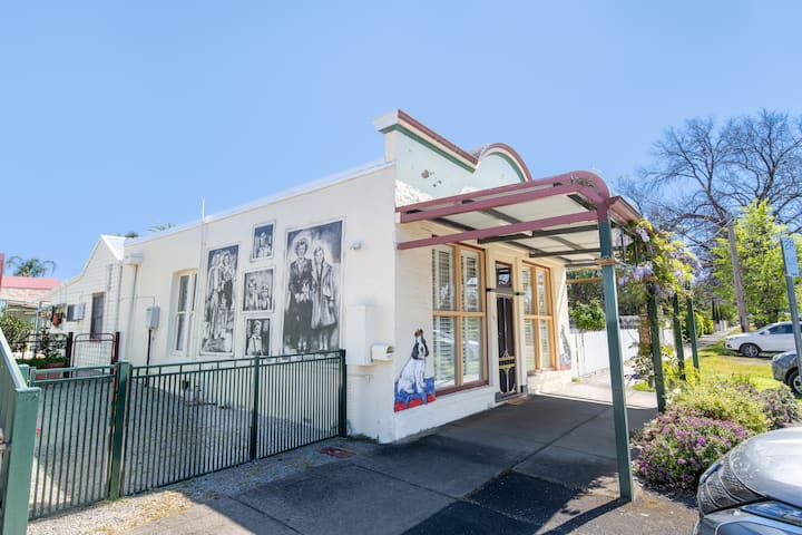 @107 Home & Office. Child & Pet Friendly - Bendigo