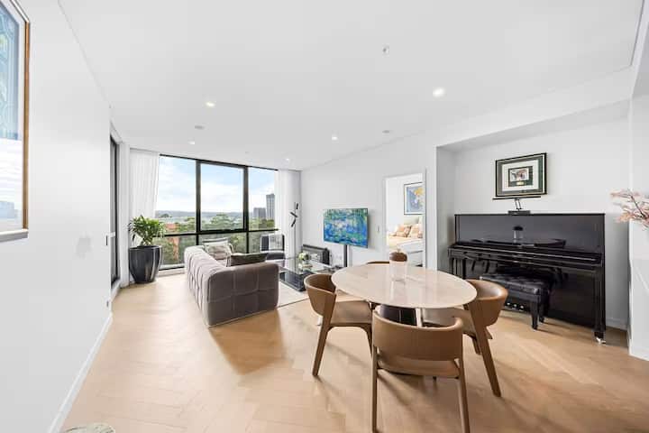 Stylish 3br W/ Views & 5mins To Macquarie Centre - 霍恩斯比