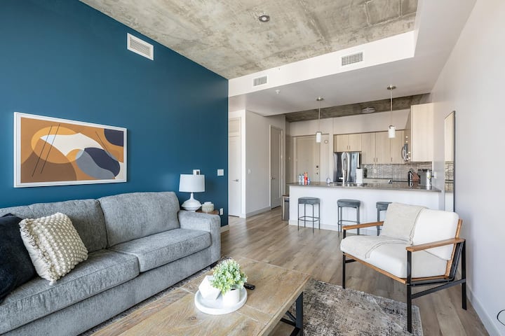 Landing | Spectacular 1bd, Clubhouse, Game Room - United States