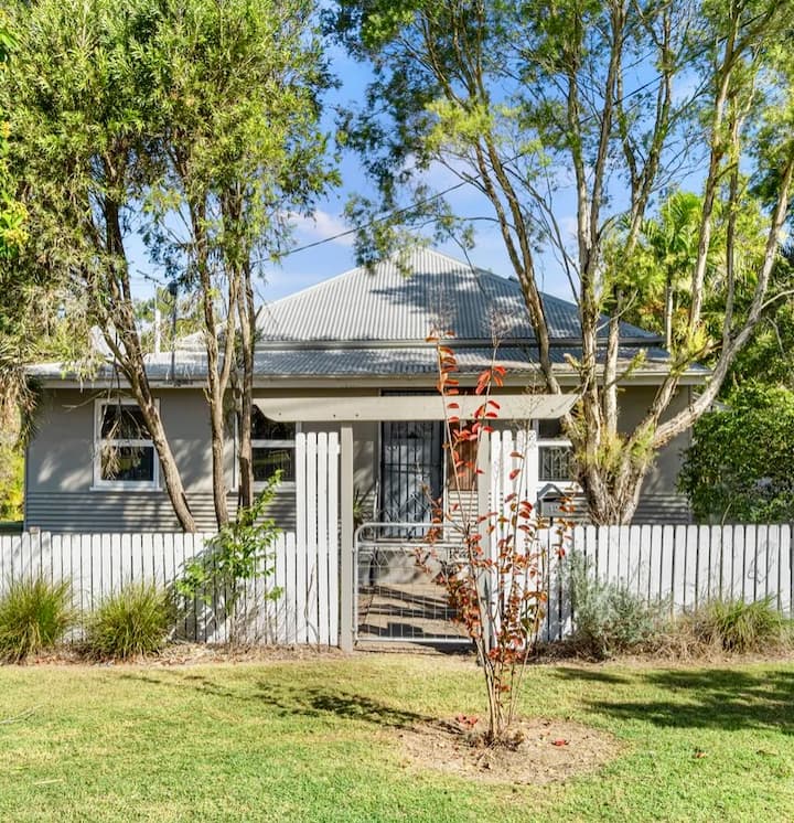 Syntax Cottage - Ipswich, Australia