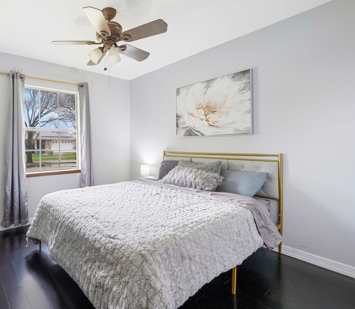 Cute 3 Br Home - Lewisville