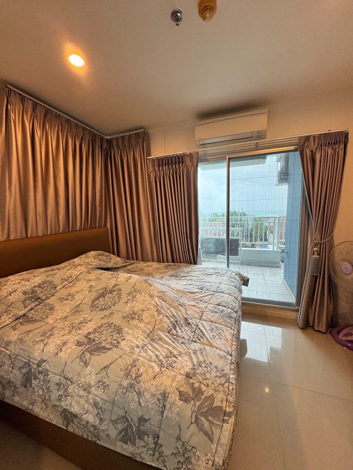 Fully Equipped 2BR Condo on Jomtien Beach - Apartments for Rent in ...