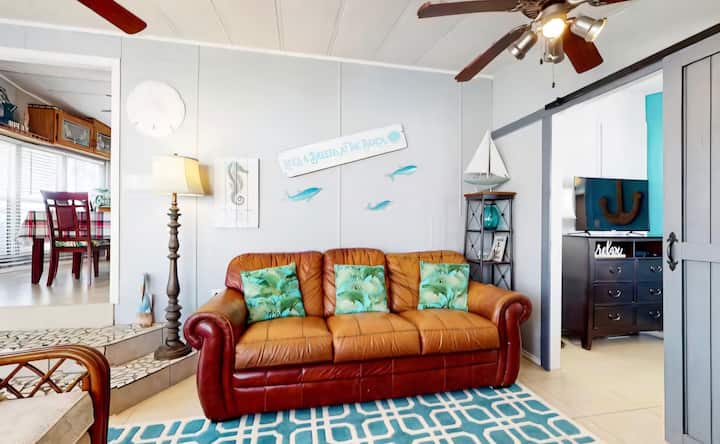 Relax And Pick Your Feet Up! - Port Isabel, TX