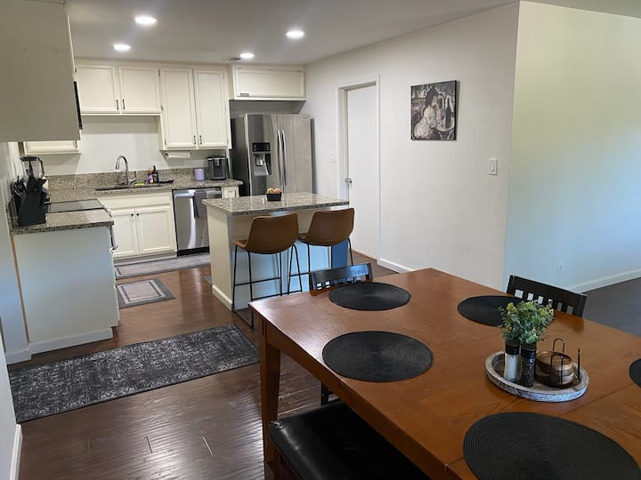 Kipps Hill Haven A - Folsom Lake Escape - Folsom, CA