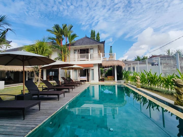 A Spacious Villa In South Ubud - Bali