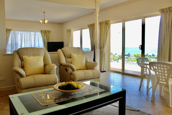 3br Villa Marie W/ Sea Views + Pet Welcome - Victor Harbor
